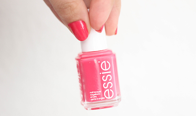 NOTD - essie status symbol | Living the Beauty