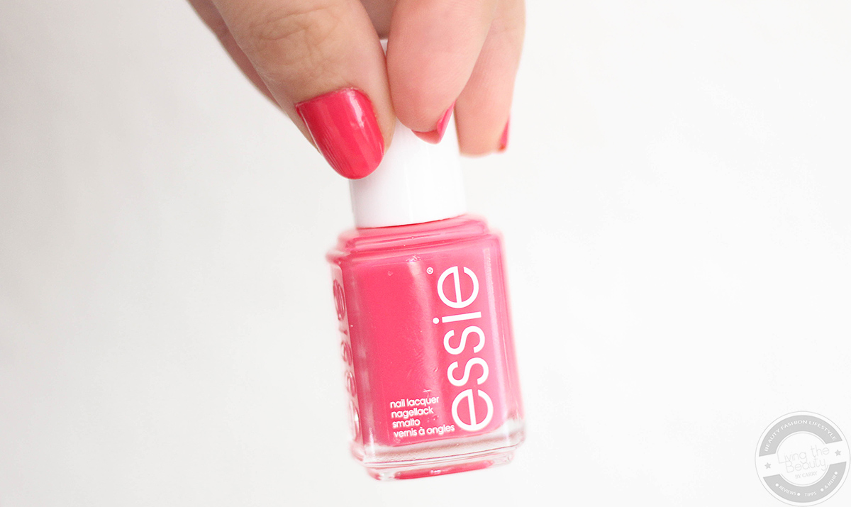 NOTD - essie status symbol | Living the Beauty